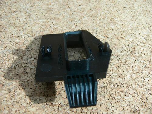 GENUINE LAND ROVER HOOD CATCH GUIDE RANGE ROVER 10-12 NEW BKY760040 NEW ...