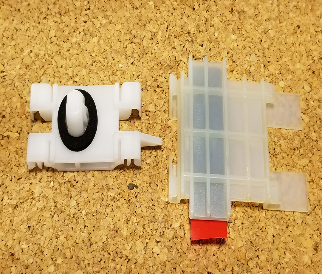 GENUINE LAND ROVER TAILGATE LOWER MOULDING CLIP SET of 2 RANGE ROVER 03 ...