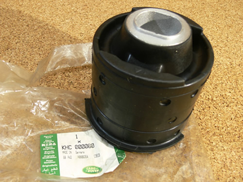 GENUINE LAND ROVER REAR CROSSMEMBER INSULATOR RANGE ROVER 03-12 ...