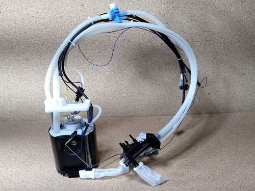 LAND ROVER FUEL PUMP RANGE ROVER 06-09 4.2 V8 NEW LR015177 - LRBritish ...