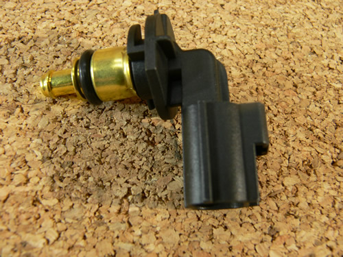 LAND ROVER COOLANT TEMPERATURE SENSOR NEW 4346360 - LR British Parts Intl