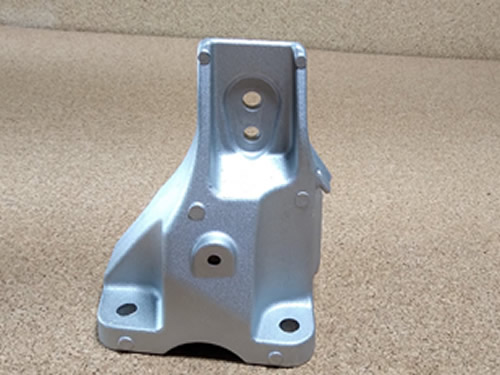 GENUINE LAND ROVER ENGINE MOUNT BRACKET LH RANGE ROVER VELAR 2.0L ...