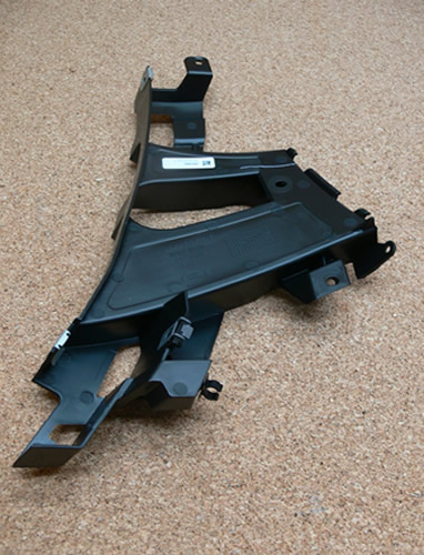 GENUINE LAND ROVER FRONT BUMPER MOUNTING BRACKET RH RANGE VELAR ...