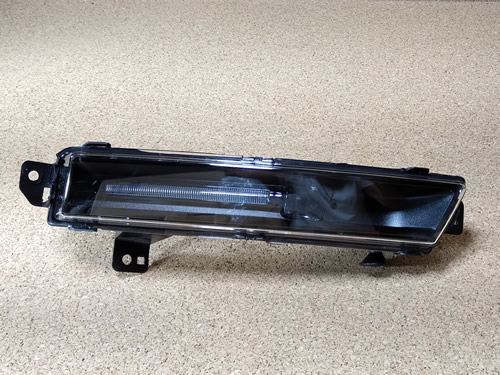 LAND ROVER FRONT FOG LAMP RANGE ROVER VELAR RH LR111099 NEW - LRBritish ...