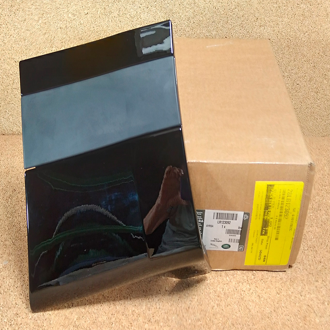 GENUINE LAND ROVER FENDER MOULDING RANGE ROVER VELAR RH NEW LR123092 ...